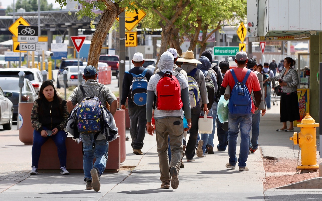 Cronkite News: Migrant families continue to cross border in record numbers